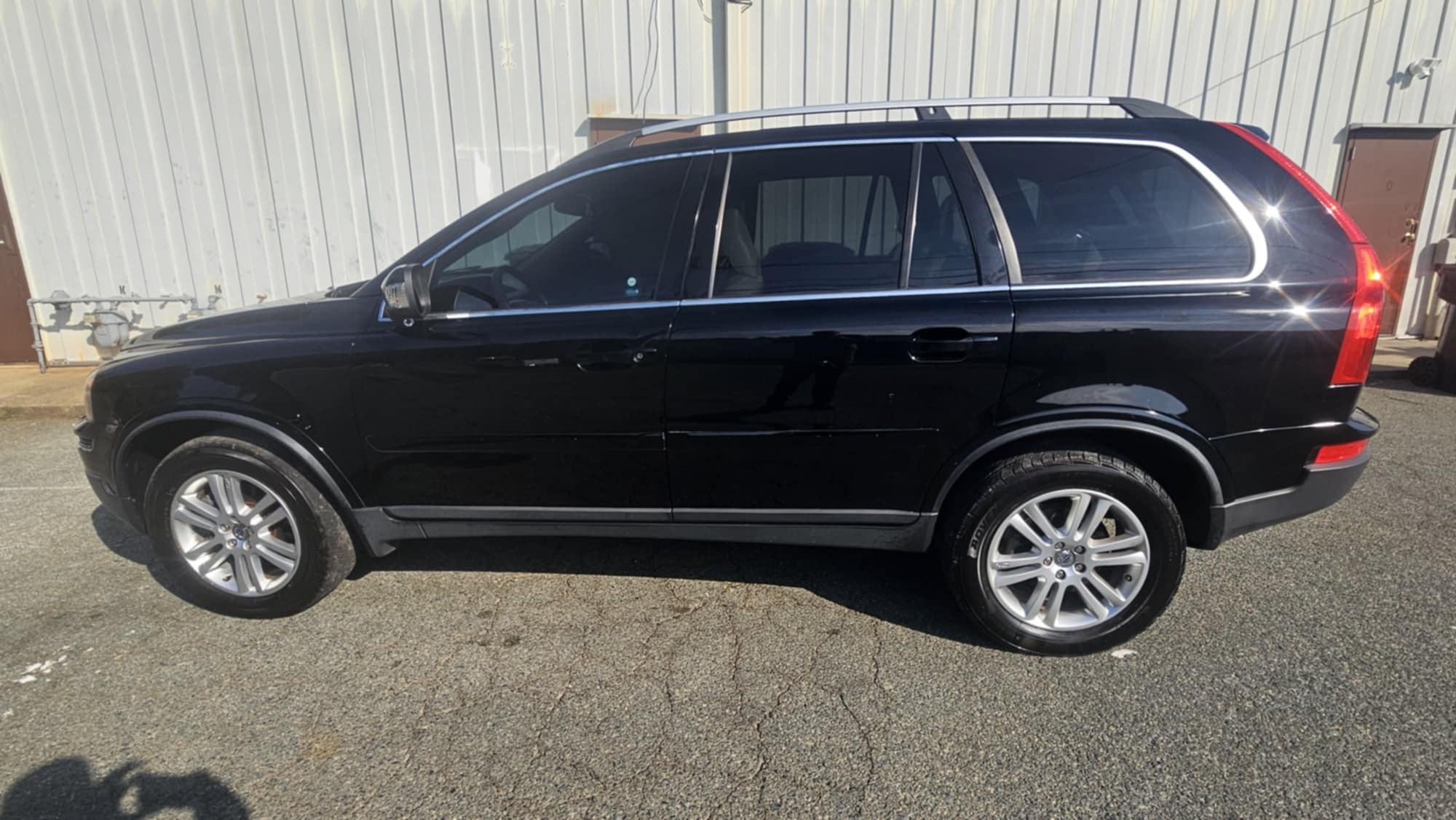 2011 Volvo XC90 – ADG AUTOS